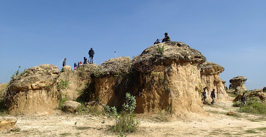 indonesia-east java-the rocks – ani'kiki' krisnamurti